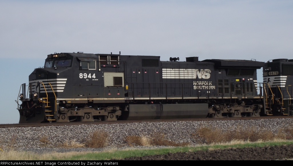 NS 8944